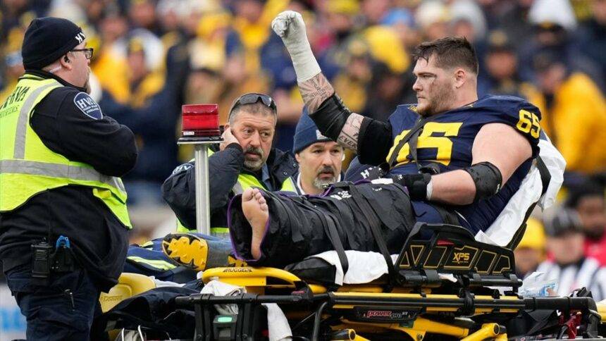 Zak Zinter Injury Michigan, Zak Zinter Knee Injury Update, Michigan ...