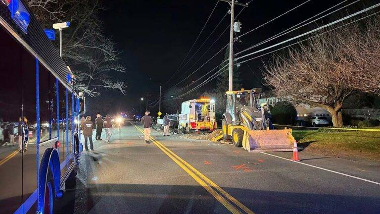 Roderick Jackson National Grid Worker Killed In Waltham Crash, Roderick ...