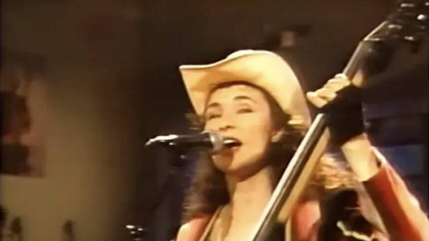 The Dixie Chicks Death, Dixie Chicks Member Laura Lynch Died, Dixie ...