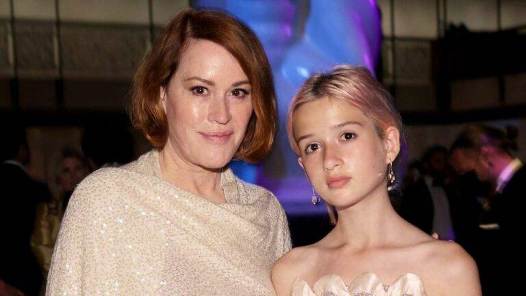 Molly Ringwald's Husband, Kids, Daughter, and Family - NAYAG Today
