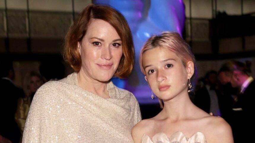 Molly Ringwald's Husband, Kids, Daughter, and Family - NAYAG Today