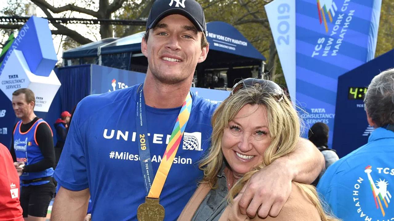 What Happened to Tyler Cameron Mom? Did Tyler Cameron Mom Passed Away ...