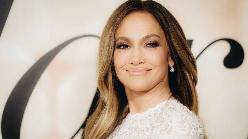 Jennifer Lopez Age: How Old Is Jennifer Lopez? Know Her Height ...