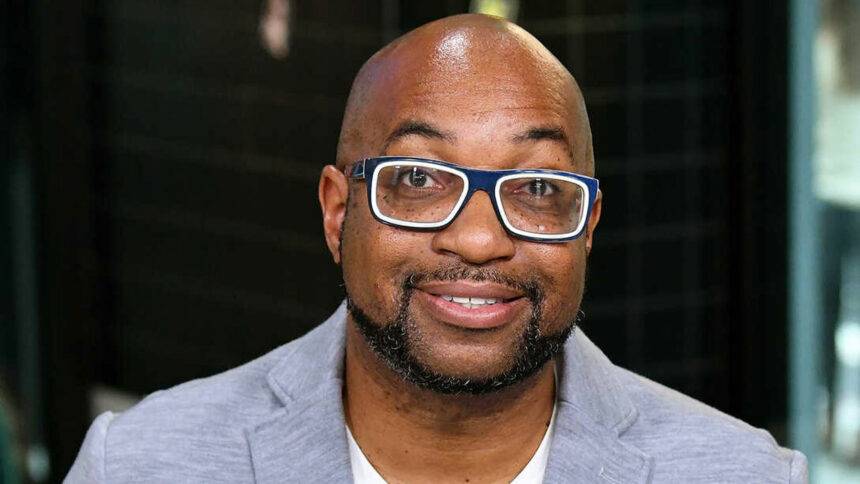 Kwame Alexander Wife: Crossover Author Kwame Alexander Children - NAYAG ...