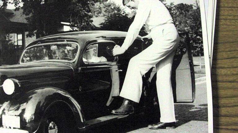 Robert Wadlow Death: How Did Robert Wadlow Die? Know Robert Wadlow's ...