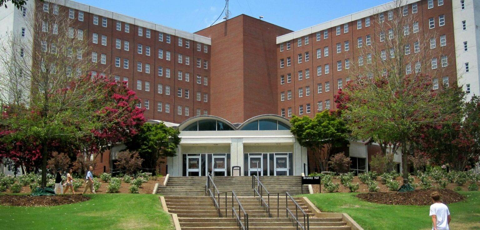 UGA Brumby Hall UGA Student Death: Student Dies by Suicide in Brumby ...
